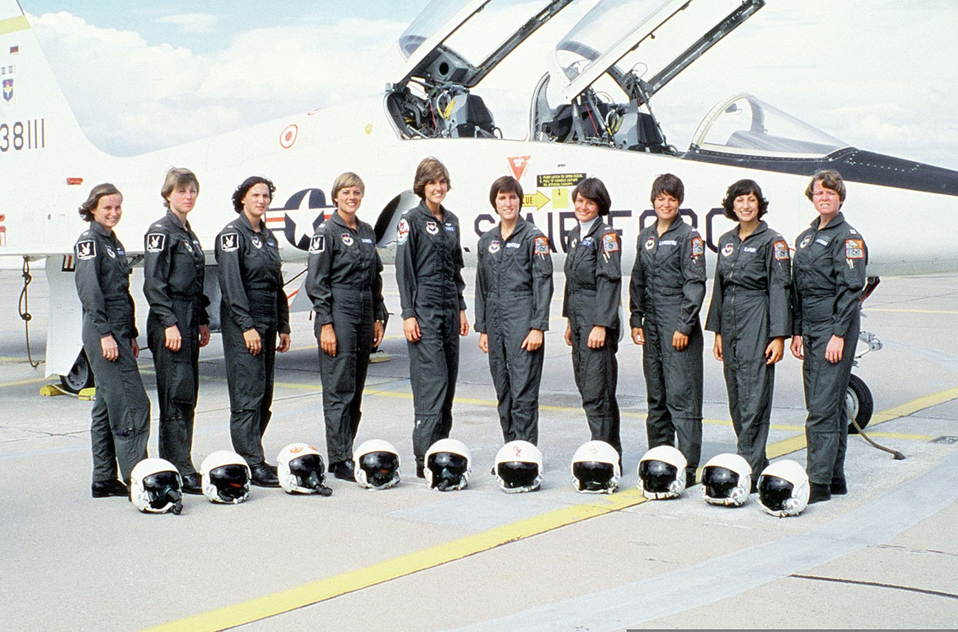 August 27, 1976 - Air Force Historical Foundation